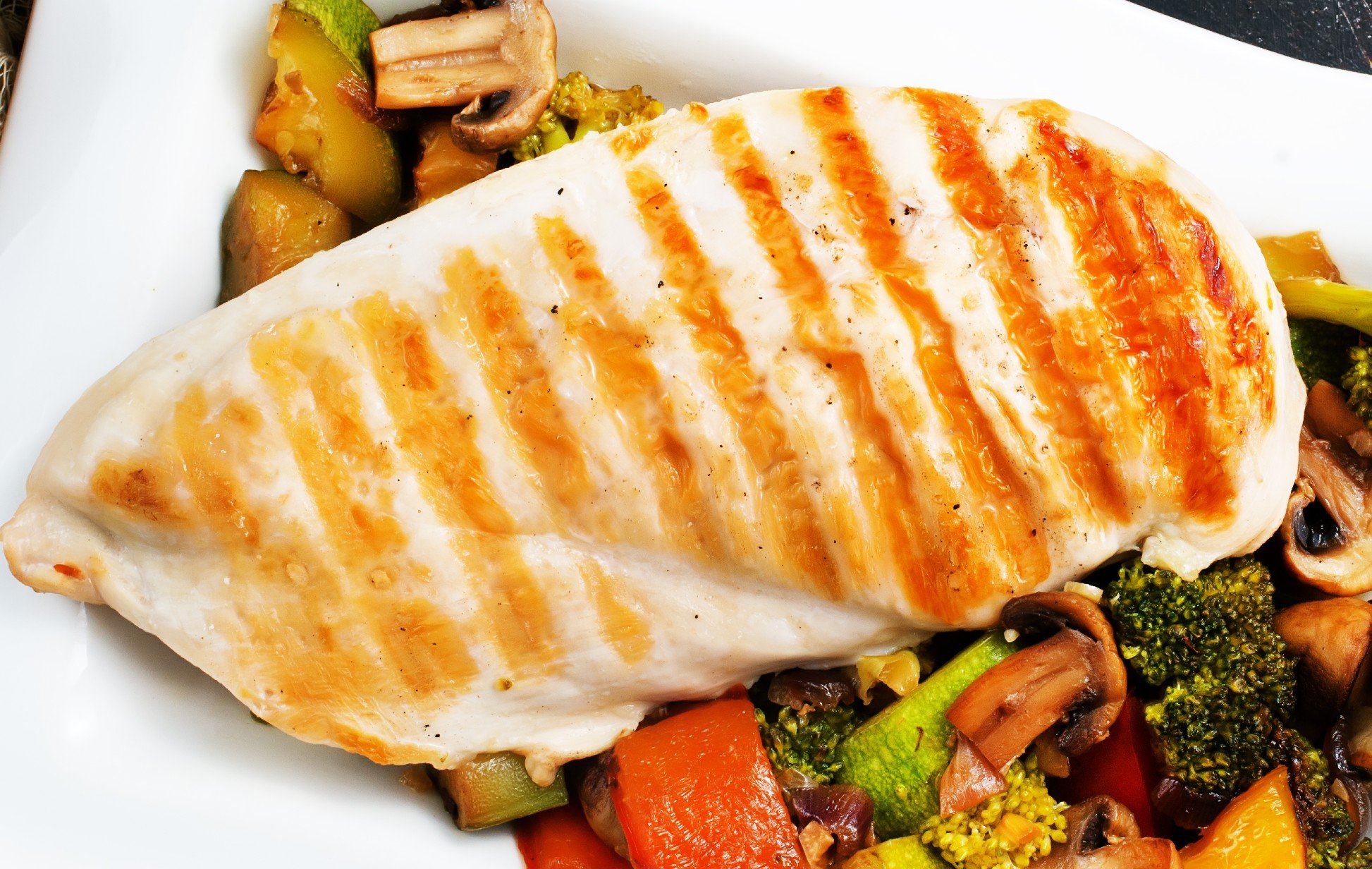 Receitas Proteínas com o Alimento: Peito de frango sem pele cru - Vitat ...