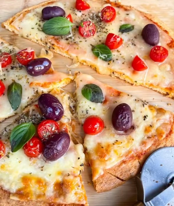 Receita de Pizza fit, 232,62 calorias por porção - Vitat Receitas