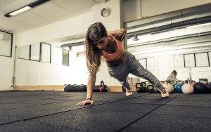 Flexões: Benefícios e os melhores tipos do movimento - Vitat