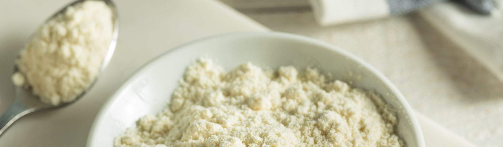 Caseína: Para que serve, o que é, benefícios e mais - Vitat