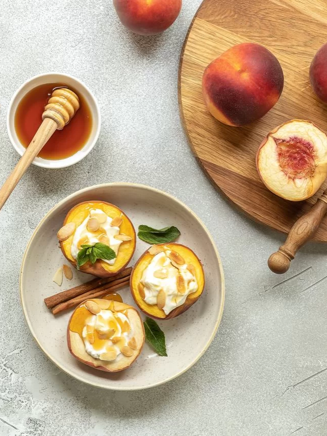 Receita de Pêssego assado com farofa de aveia - Vitat